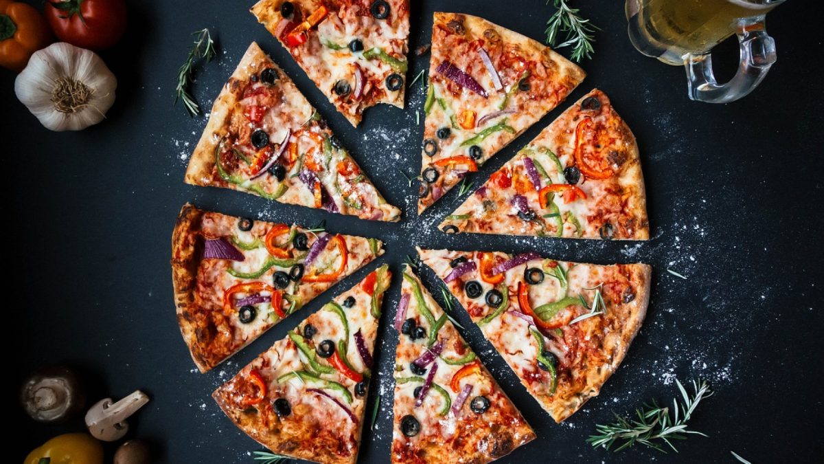 Pourquoi commander vos pizzas en ligne ? – Toquesdopale.com